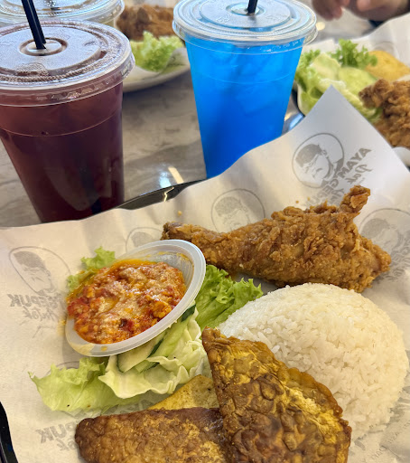 RESTORAN AYAM GEPUK PAK ANTOK: Ayam Penyet Terbaik di Malasia